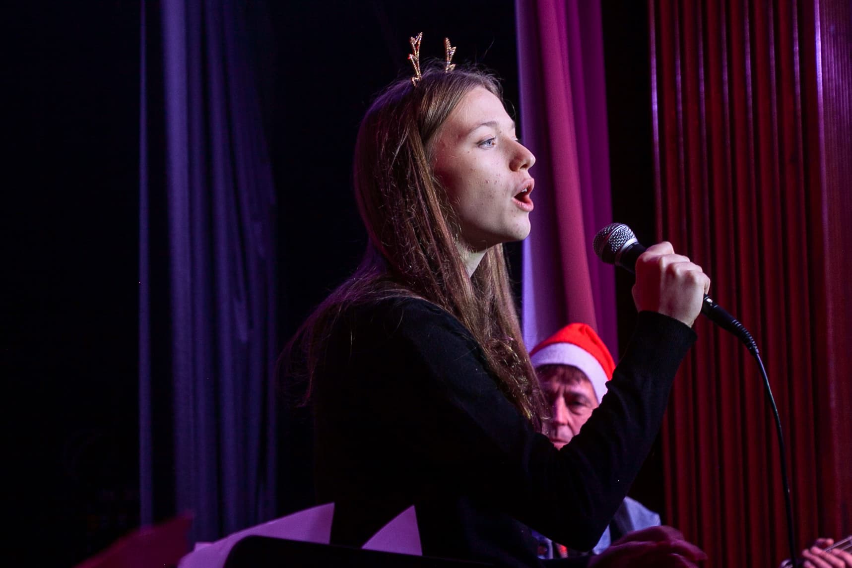 Singing Lessons Guildford | Private Singing Tutor & Vocal Coaches